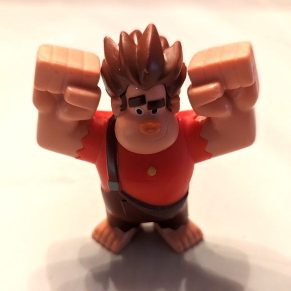 Disney | Toys | Ralph Action Figure Toy Wreck It Ralph Walt Disney ...